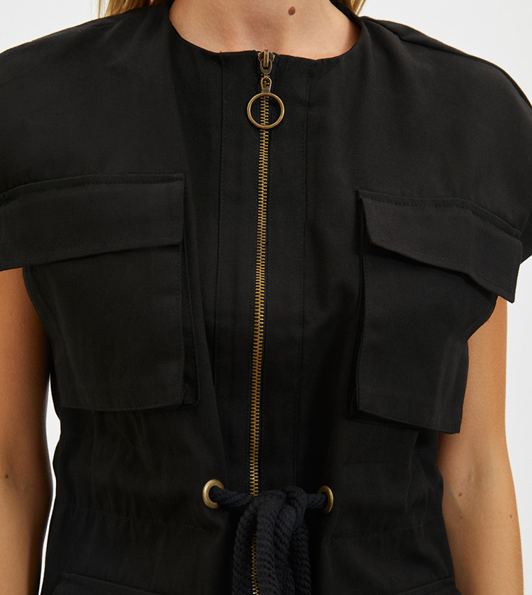 Buy Trendyol Casual Belted Vest In Black | 6thStreet Kuwait