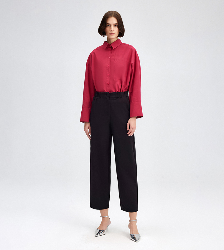 Buy Touché Solid Carrot Fit Crepe Trousers In Black | 6thStreet UAE