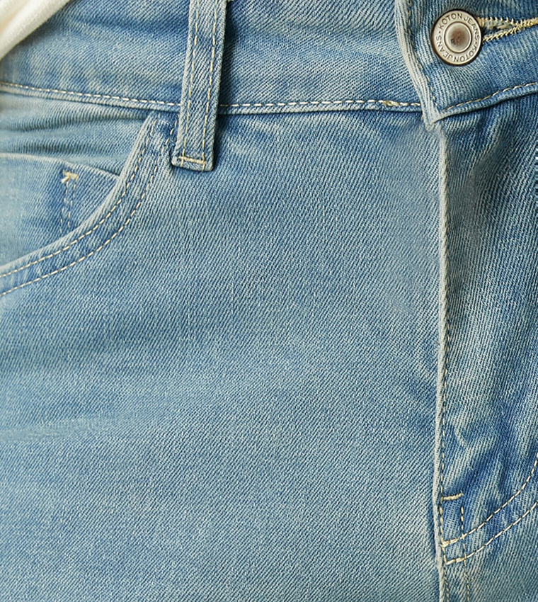 Buy Trendyol Super Skinny Fit Justin Jean In Blue | 6thStreet Bahrain