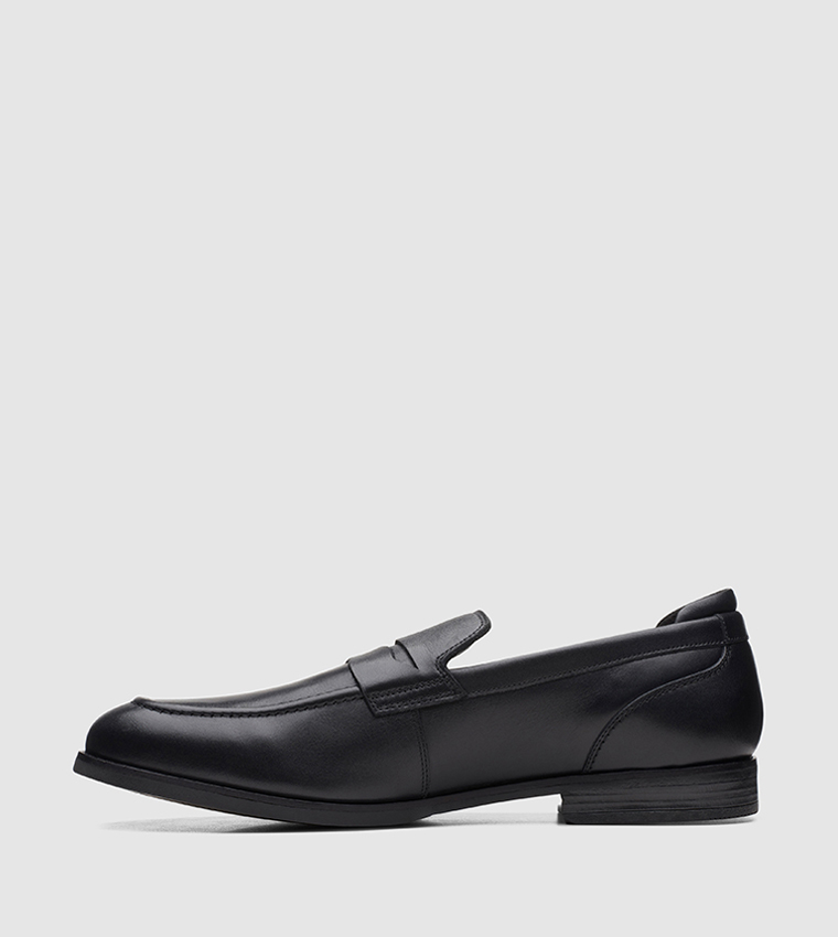 Buy Clarks Bradish Ease Slip On Formal Shoes In Black | 6thStreet Qatar