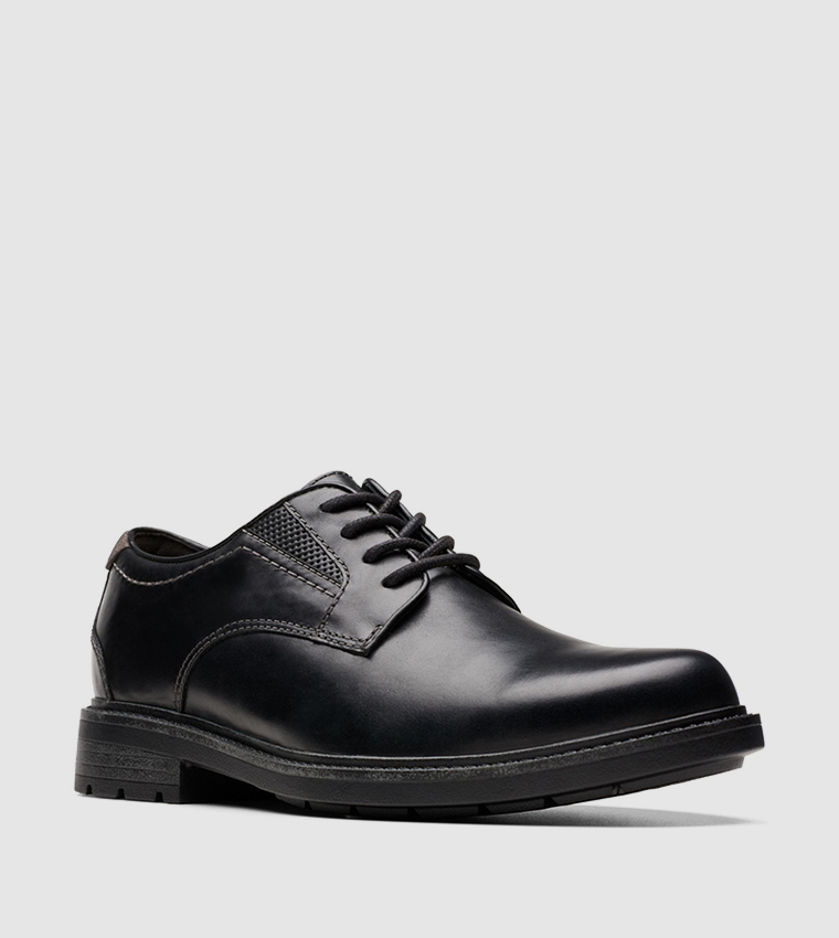 Buy Clarks Un Shire Lace Up Casual Shoes In Black | 6thStreet Saudi Arabia