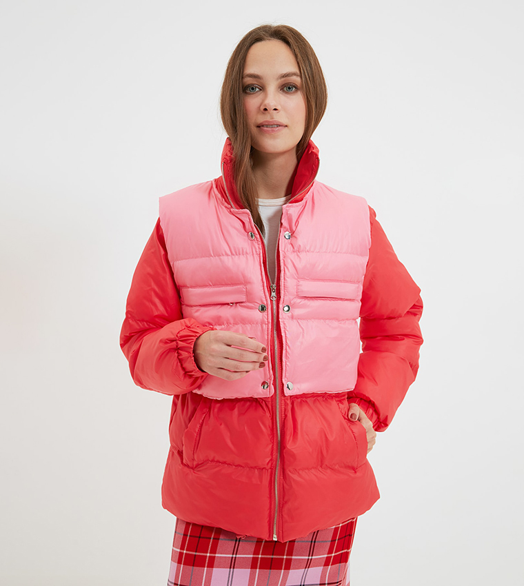 Buy Trendyol Quilted Puffer Jacket In Red | 6thStreet Saudi Arabia
