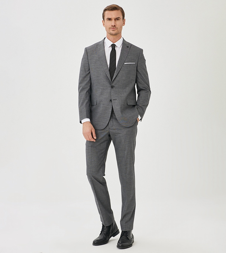 Buy ALTINYILDIZ CLASSICS Textured Regular Fit Suit In Black | 6thStreet ...