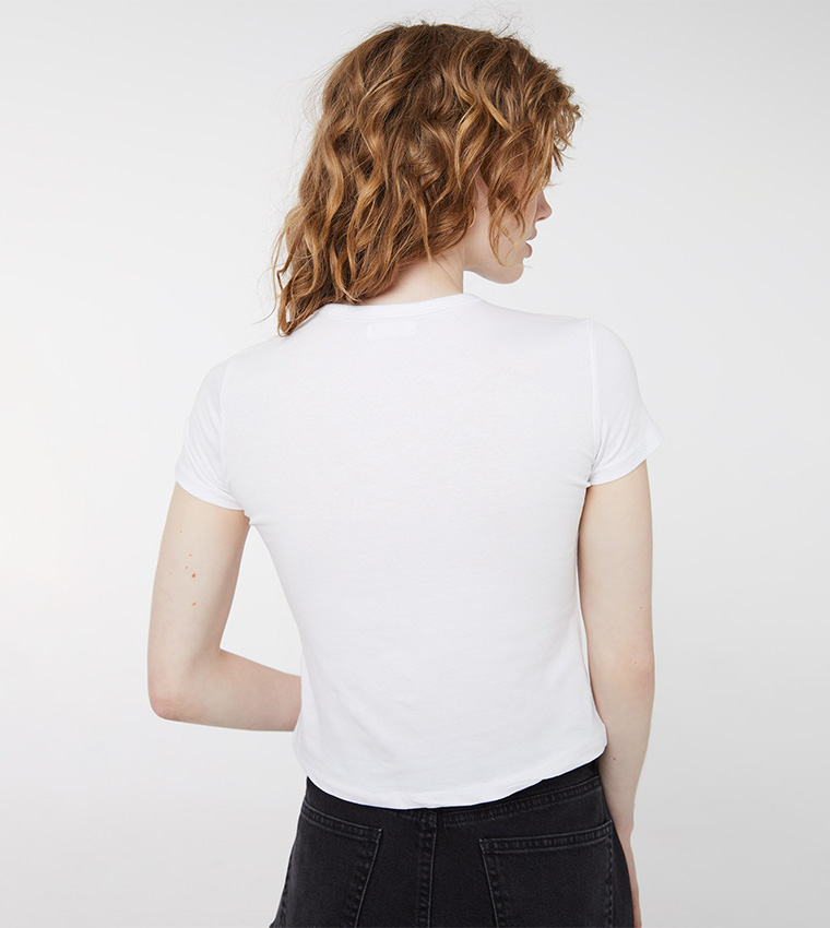 Buy Ardene Basic Crew Neck Crop T Shirt In White | 6thStreet UAE
