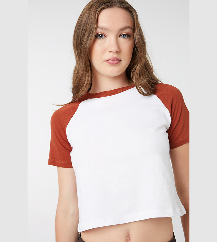 Buy Ardene Basic Boxy Raglan T Shirt In Red | 6thStreet UAE