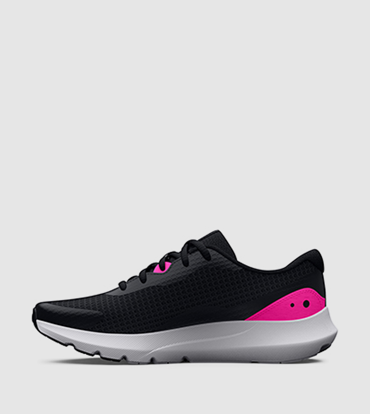 Buy Under Armour SURGE 3 Running Shoes In Black | 6thStreet Saudi Arabia