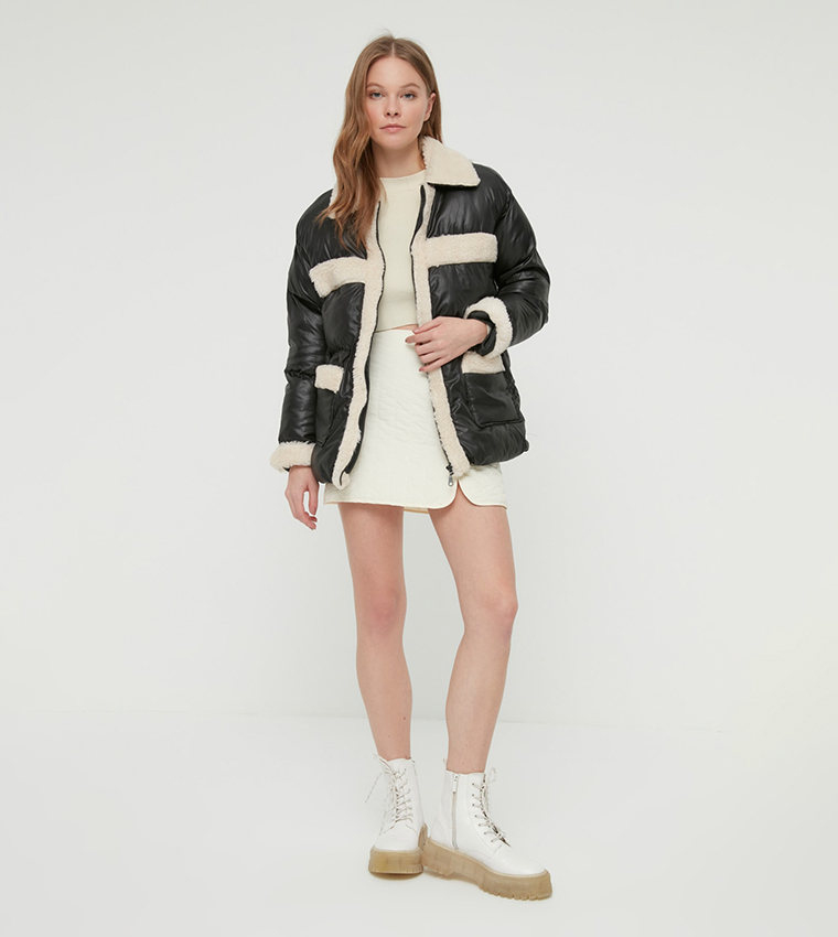Buy Trendyol Oversize Quilted Inflatable Jacket In Black | 6thStreet UAE