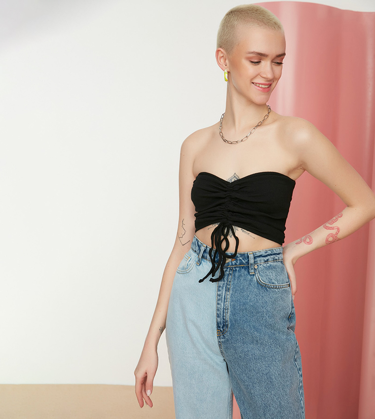 Buy Trendyol Strapless Pull Up Crop Top In Black | 6thStreet Bahrain