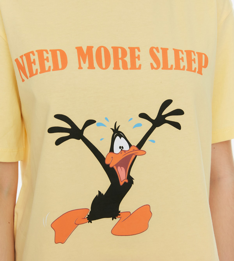 Buy Trendyol Daffy Duck Licensed Knitted Night Suit In Multiple Colors ...