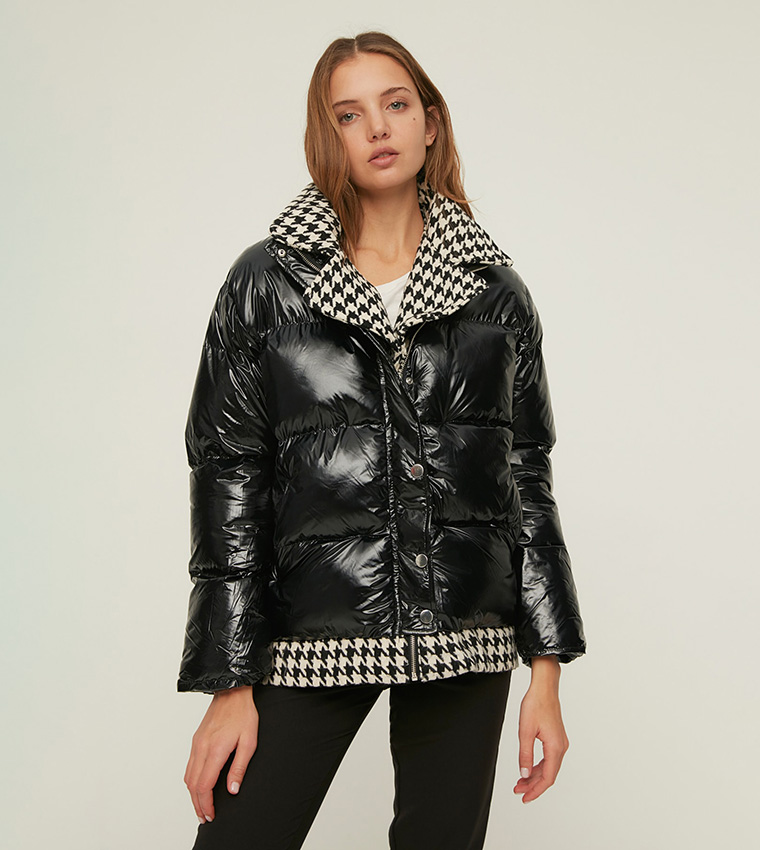 Buy Trendyol Oversize Crowbar Detailed Shiny Inflatable Coat In Black ...