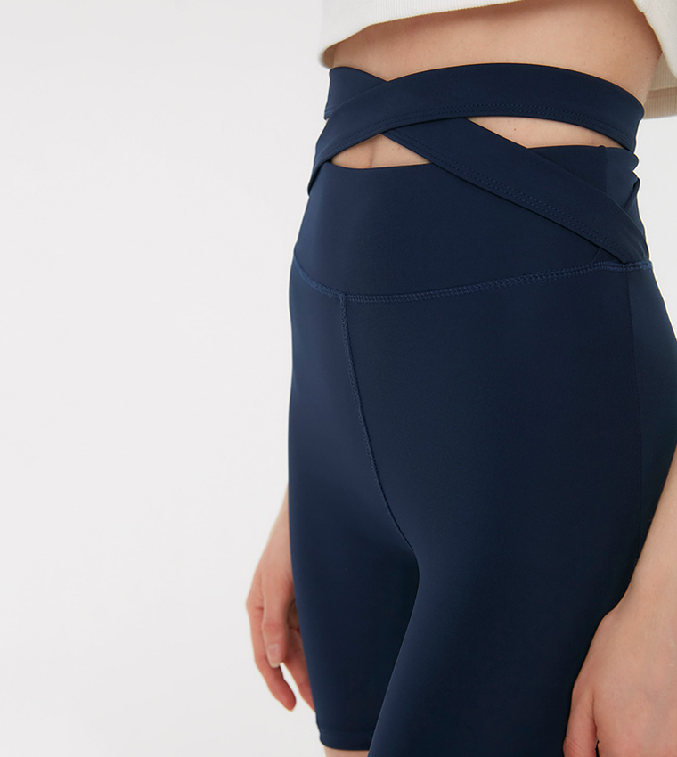 Buy Trendyol Solid Cut Out Active Tights In NAVY BLUE | 6thStreet Qatar