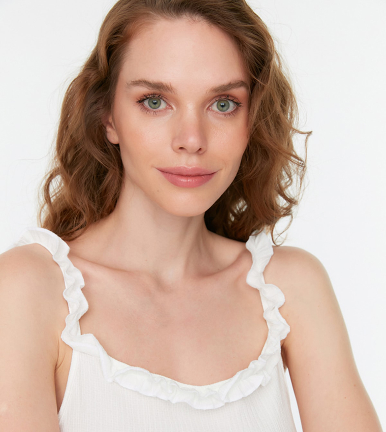Buy Trendyol Frilly Knitted Top In White | 6thStreet Bahrain