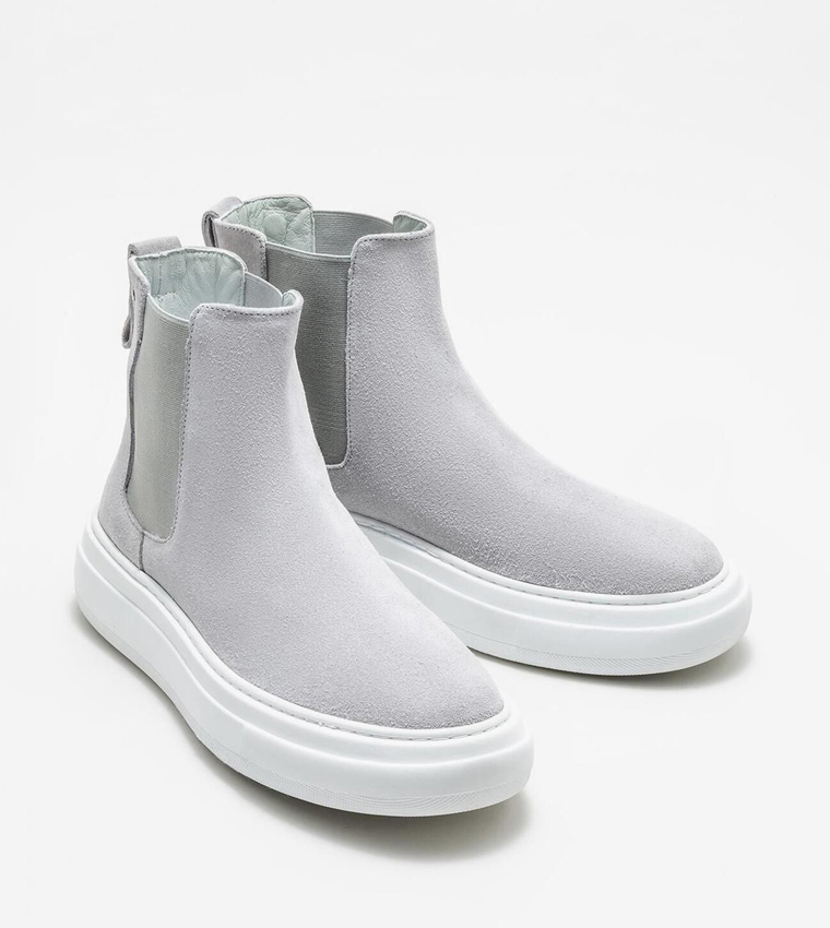 Buy Elle Shoes Leather Chelsea Boots In Grey | 6thStreet Kuwait