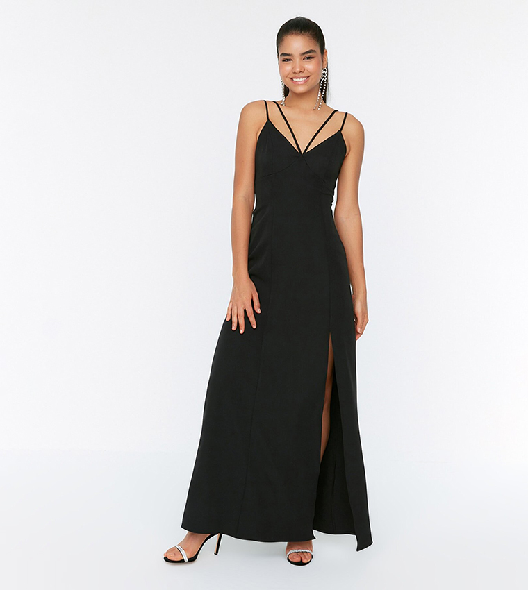 Buy Trendyol String Neck Slit Maxi Dress In Black | 6thStreet Oman