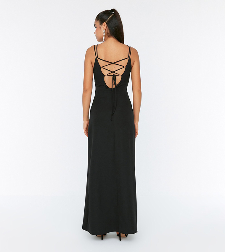 Buy Trendyol String Neck Slit Maxi Dress In Black | 6thStreet Oman