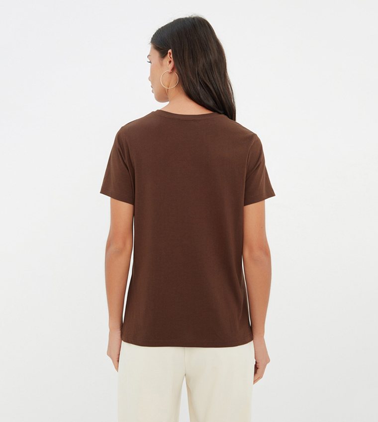 Buy Trendyol Printed Basic Knitted T Shirt In Brown | 6thStreet Qatar