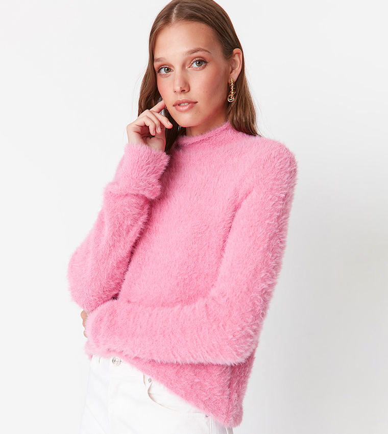 Buy Trendyol Solid High Neck Furry Sweater In Pink | 6thStreet Bahrain