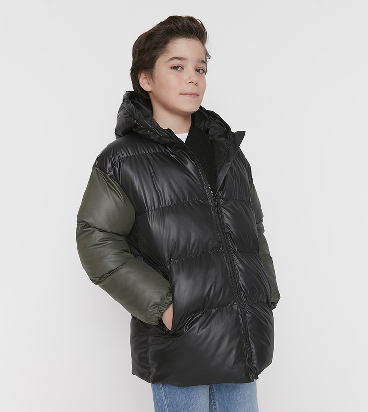 Buy Trendyol Color Block Boy's Inflatable Jacket In Black | 6thStreet UAE