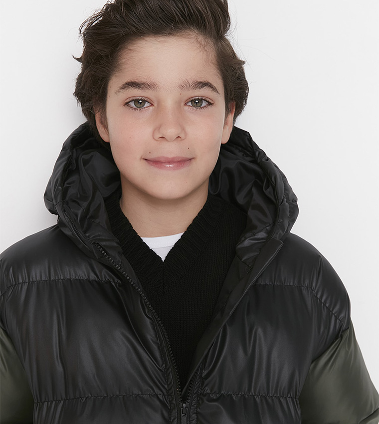 Buy Trendyol Color Block Boy's Inflatable Jacket In Black | 6thStreet UAE