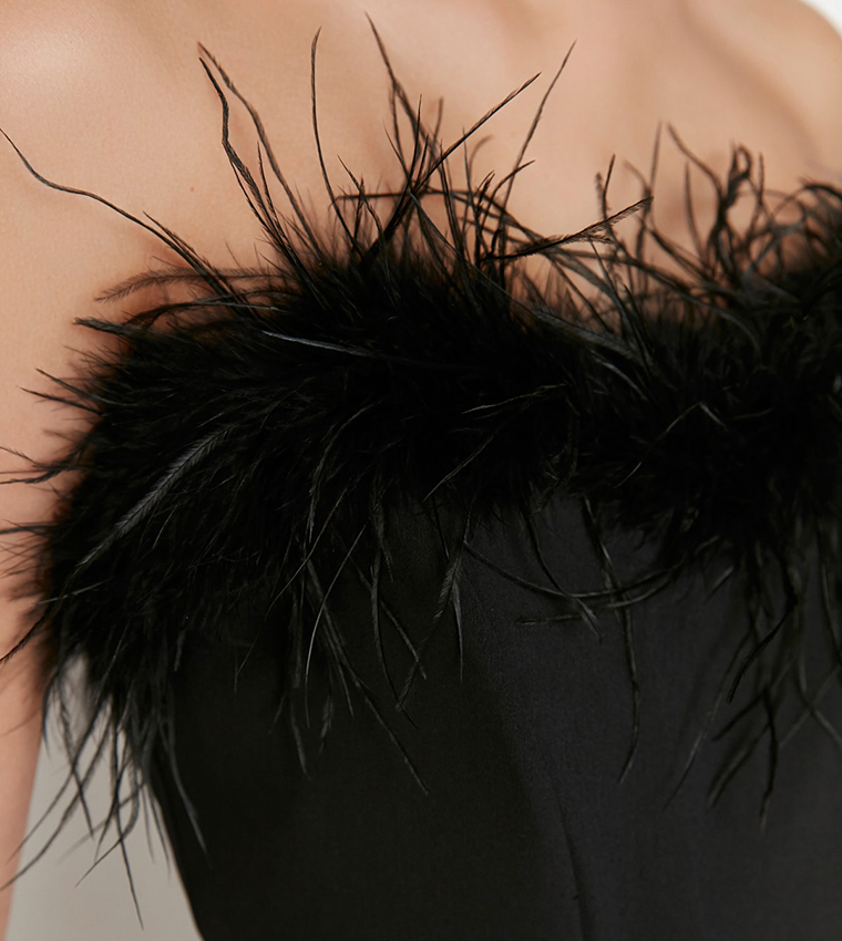 Buy Trendyol Feather Neck Bustier In Black | 6thStreet Saudi Arabia