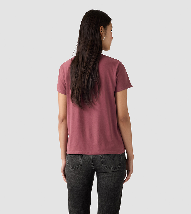 Buy Levi's Logo Detail Crew Neck T Shirt In Purple | 6thStreet Bahrain