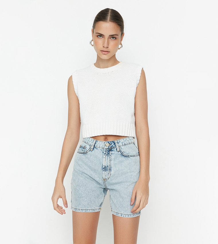 Buy Trendyol Basic Denim Shorts In Blue | 6thStreet Qatar