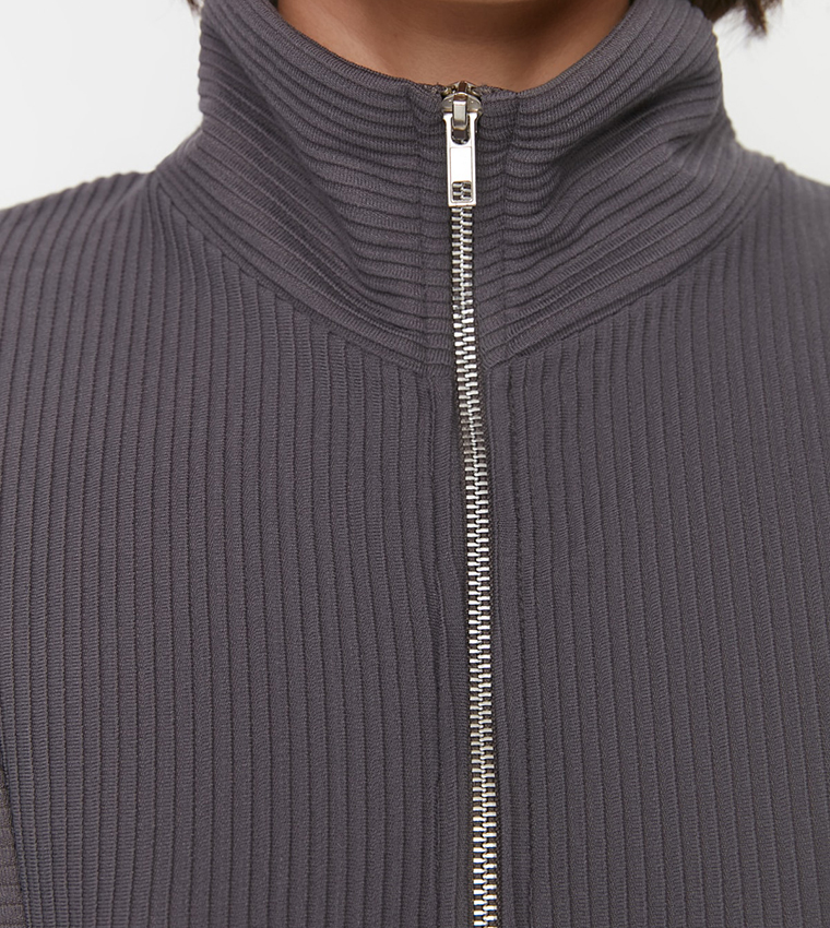 Buy Trendyol High Collar Basic Knitted Sweatshirt In Grey | 6thstreet Qatar