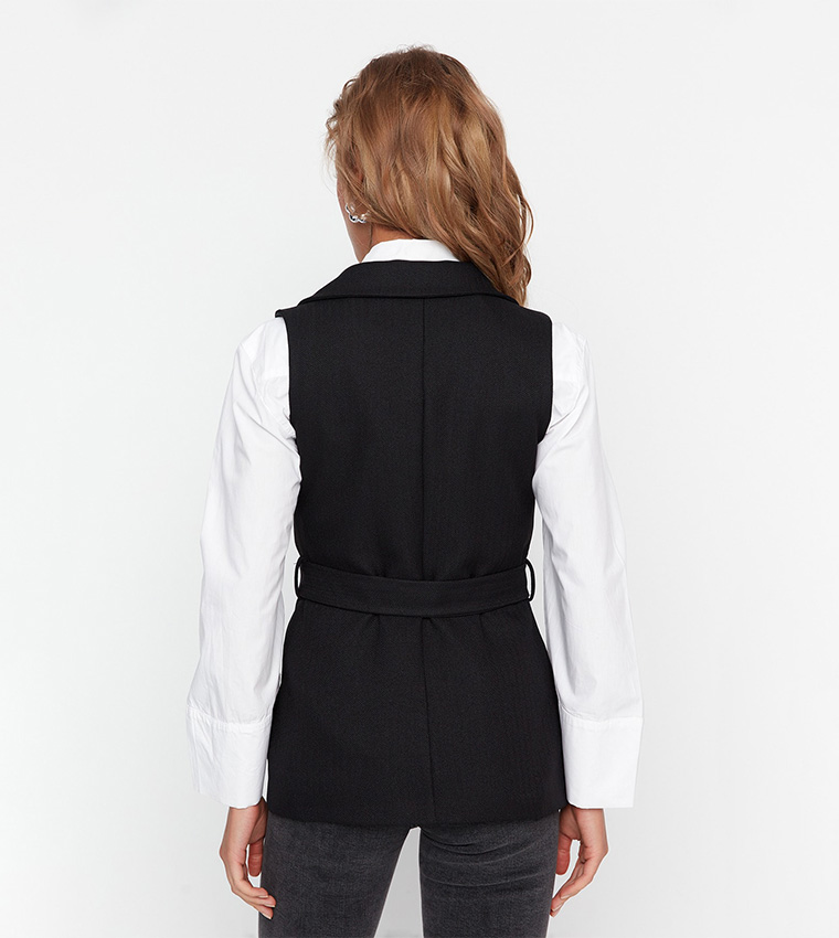 Buy Trendyol Basic Sleeveless Belted Vest In Black | 6thStreet UAE