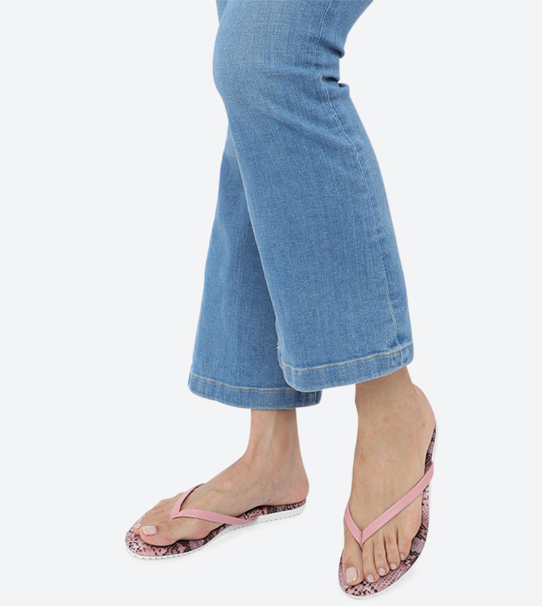 Buy ZAHA @ CCC Snake Skin Effect Round Toe Stylish Flip Flop Pink In ...