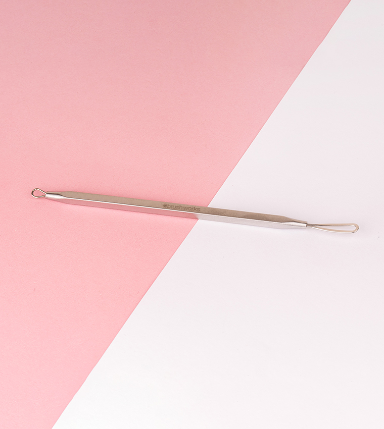 Buy BRUSHWORKS Black Head Removal Tool In Multiple Colors | 6thstreet ...