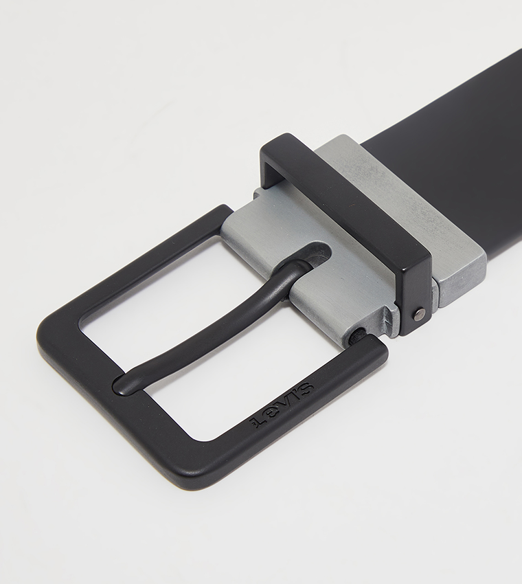 Buy Levi's Louis Reversible Belt In Black | 6thStreet UAE