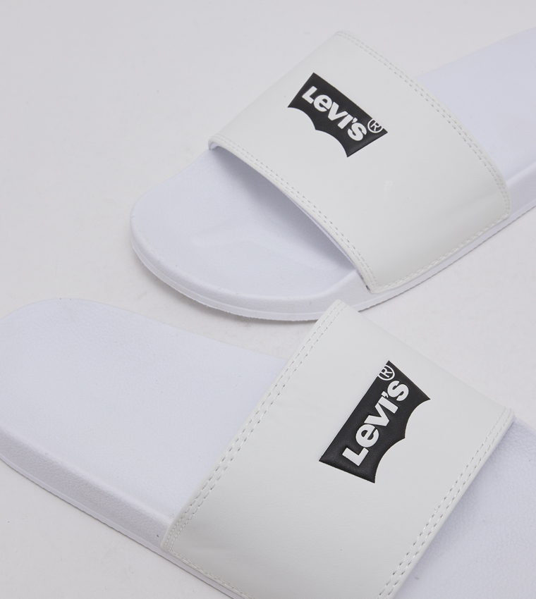 Buy Levi's Logo Printed Sliders In White | 6thStreet Oman