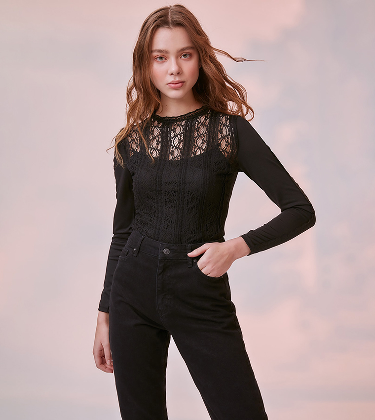 Buy Trendyol Lace Bodycon Top In Black | 6thStreet UAE