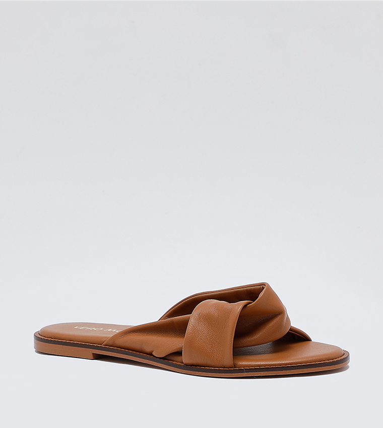 Buy Vero Moda SMOOTH Open Toe Flat Sandals In Brown | 6thStreet Bahrain