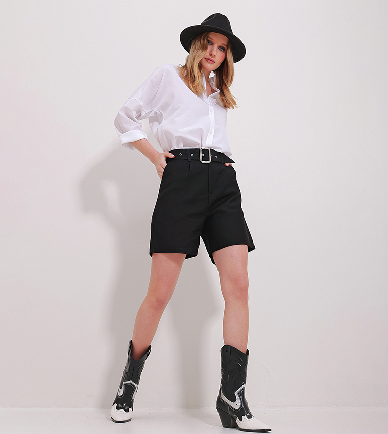 Buy Trend Alaçatı Stili Solid Belted Gabardine Shorts In Black ...