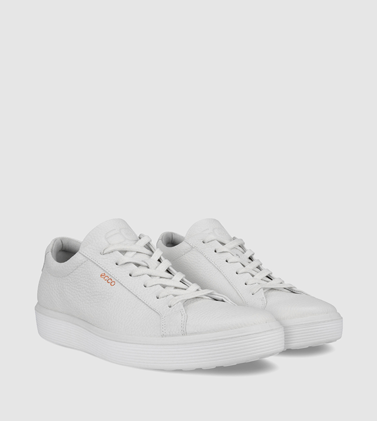 اشتري ايكو سنيكرز برقبة قصيرة بلون أبيض | 6ستريت المملكة العربية السعودية