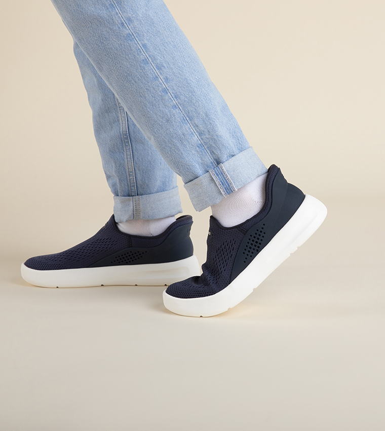 Buy Crocs No Hands Slip On In Navy | 6thStreet UAE