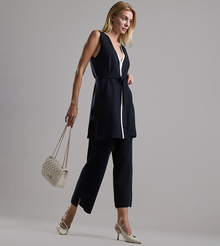 Buy R&B Contrast Trim Sleeveless Shrug In Black | 6thStreet UAE