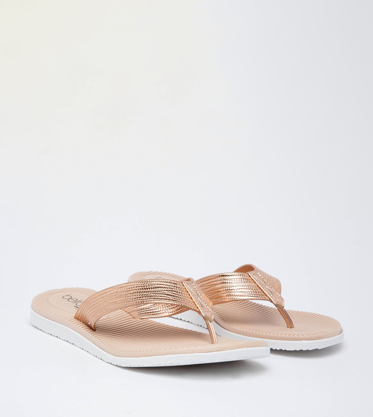 Buy Beira Rio Glennis T Strap Flat Sandals In Gold | 6thStreet UAE