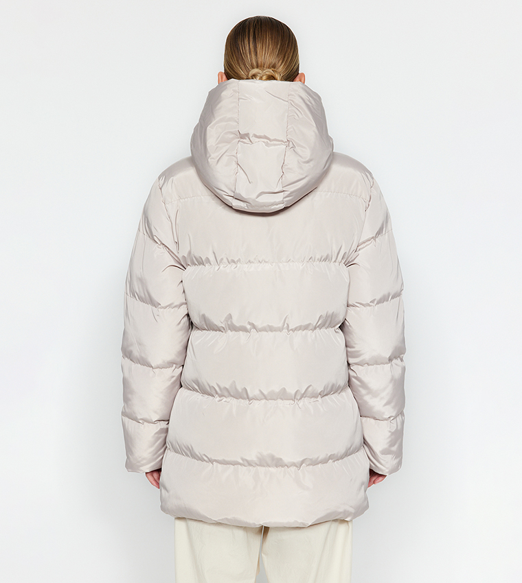 Buy Trendyol Solid Hooded Puffer Jacket In Beige | 6thStreet Saudi Arabia