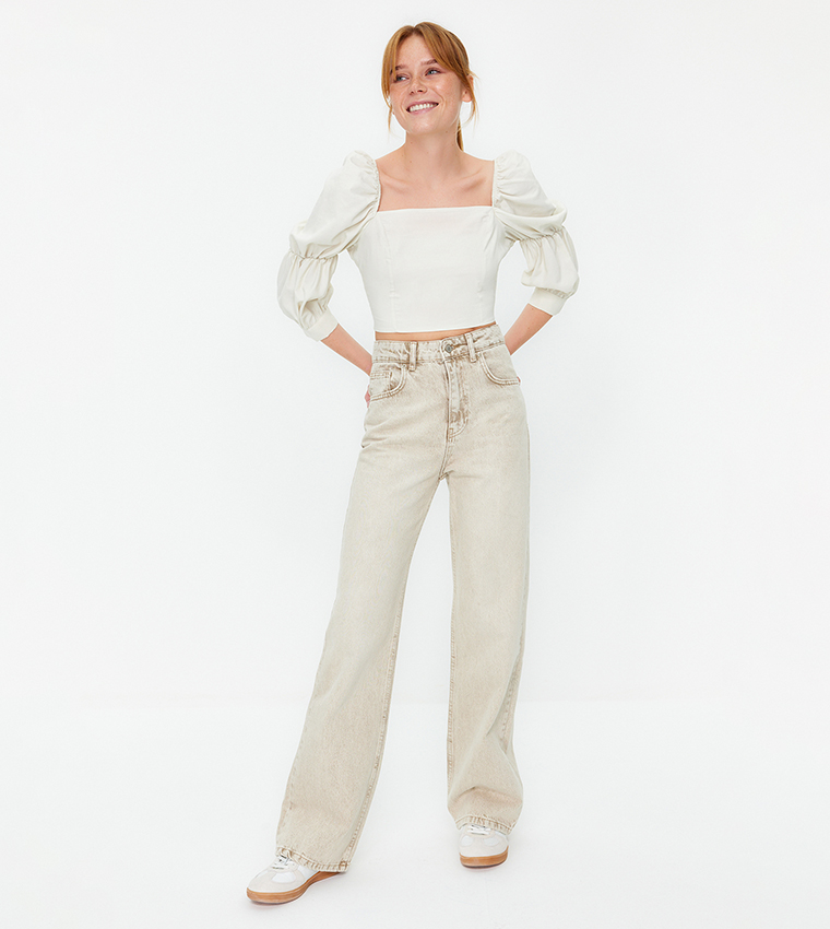 Buy Trendyol Solid Balloon Sleeves Crop Top In Beige | 6thStreet Saudi ...