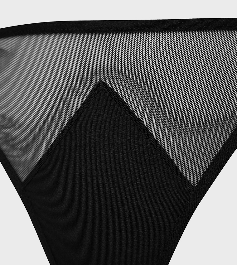 Buy Trendyol Tulle Shiny Cupless Lingerie Set In Black | 6thStreet Qatar