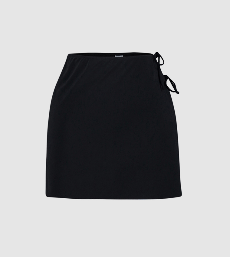 Buy Trendyol Elastic Waist Mini Pareo Skirt In Black | 6thStreet Qatar