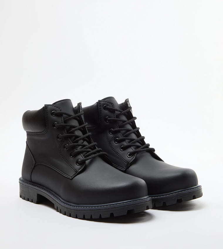 Buy Trendyol Round Toe Lace Up Boots In Black | 6thStreet UAE