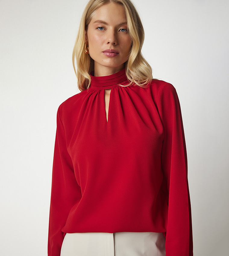 Buy Happiness İstanbul Keyhole Neck Flowy Crepe Top In Red | 6thStreet ...