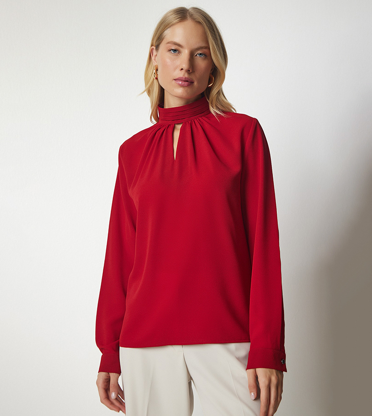 Buy Happiness İstanbul Keyhole Neck Flowy Crepe Top In Red | 6thStreet ...