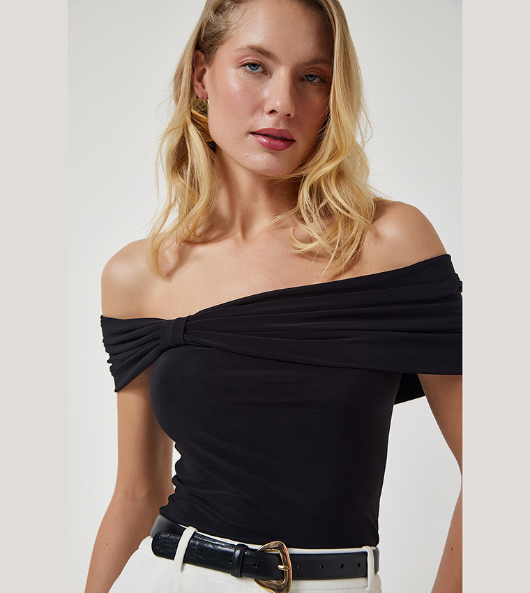 Buy Happiness İstanbul Solid Boat Neck Top In Black | 6thStreet Qatar