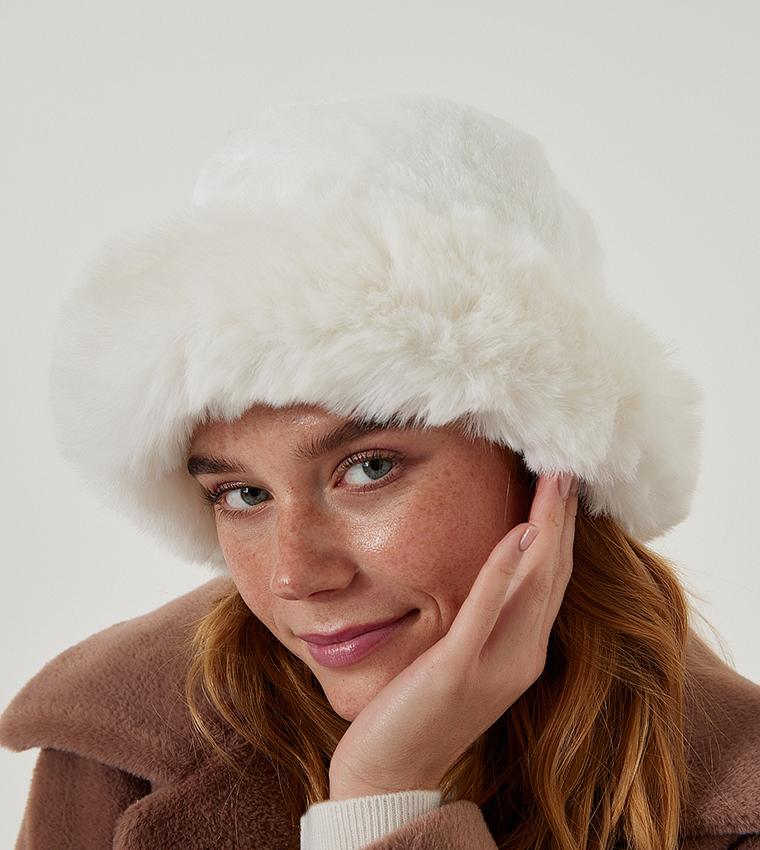 Buy Happiness İstanbul Faux Fur Bucket Hat In White | 6thStreet Kuwait