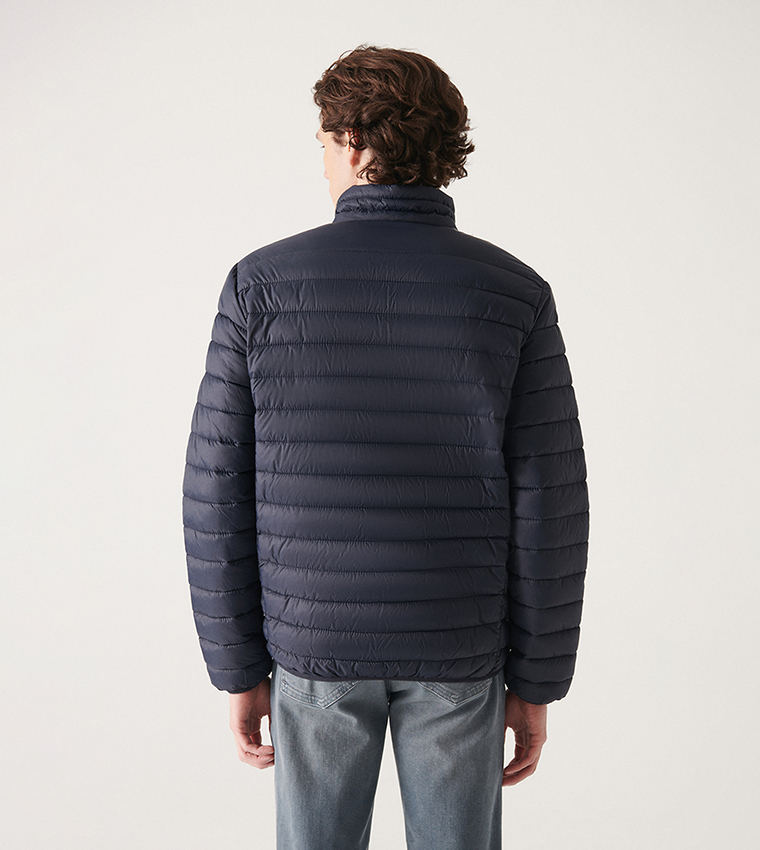 Buy Avva Quilted Long Sleeves Puffer Jacket In Navy | 6thStreet Oman