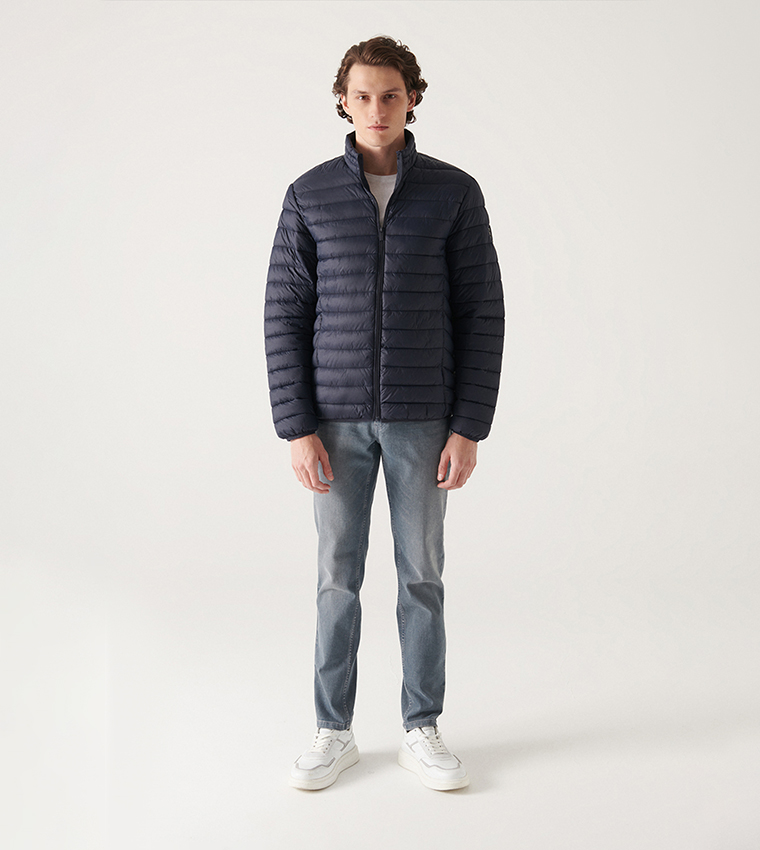 Buy Avva Quilted Long Sleeves Puffer Jacket In Navy | 6thStreet Oman